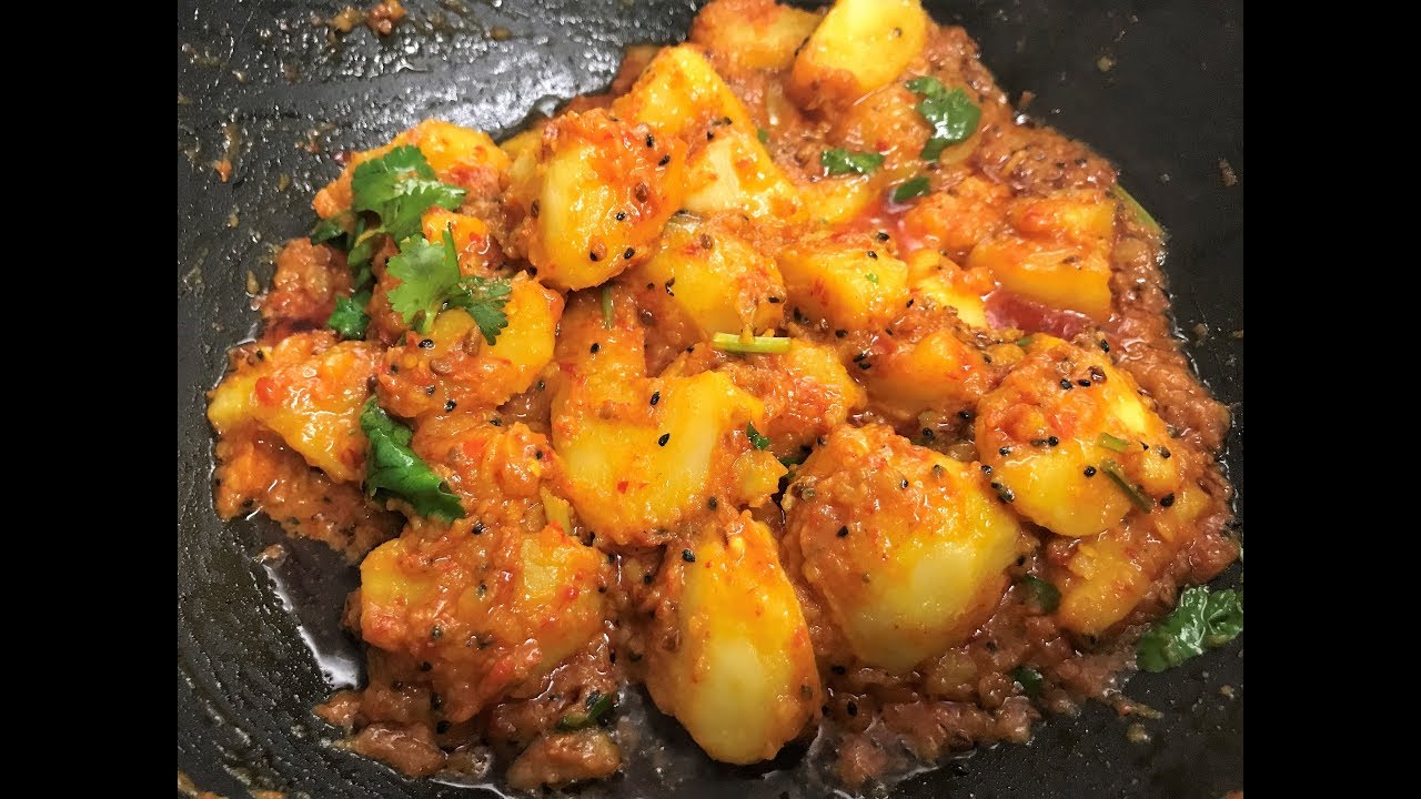 Easy Spicy Aloo Dum with dried CHILLIES - YouTube