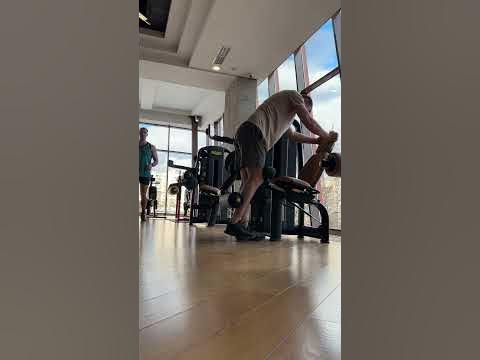 Сгибания голени в тренажере 1-й ногой стоя - YouTube