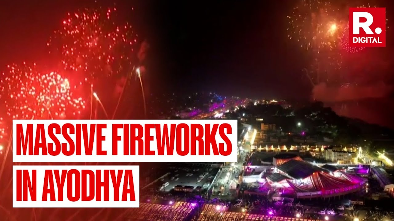 Magnificent Firecrackers Light Up Ayodhya’s Sky - YouTube