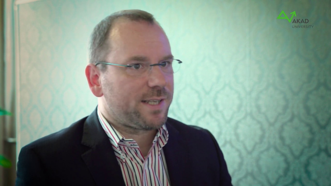 Im Gespräch: Prof. Dr. Daniel Markgraf - YouTube