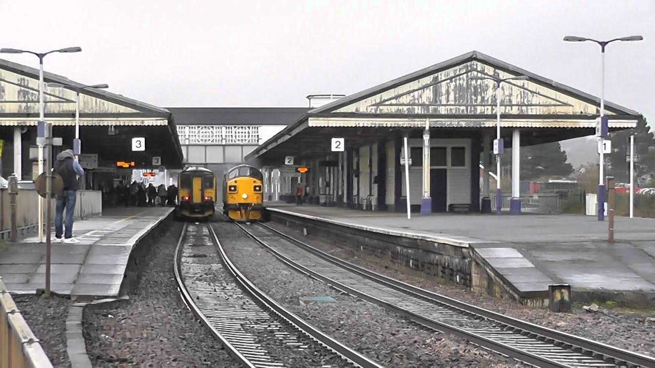 Large Logo 37025 'Inverness TMD' light engine through Newton Abbot 02 ...