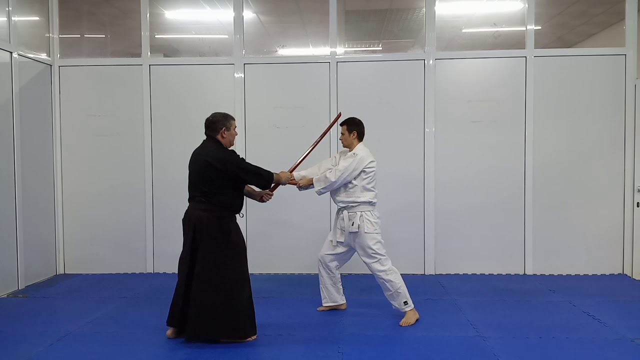 Aiki-ken, técnico básicas (20) - YouTube
