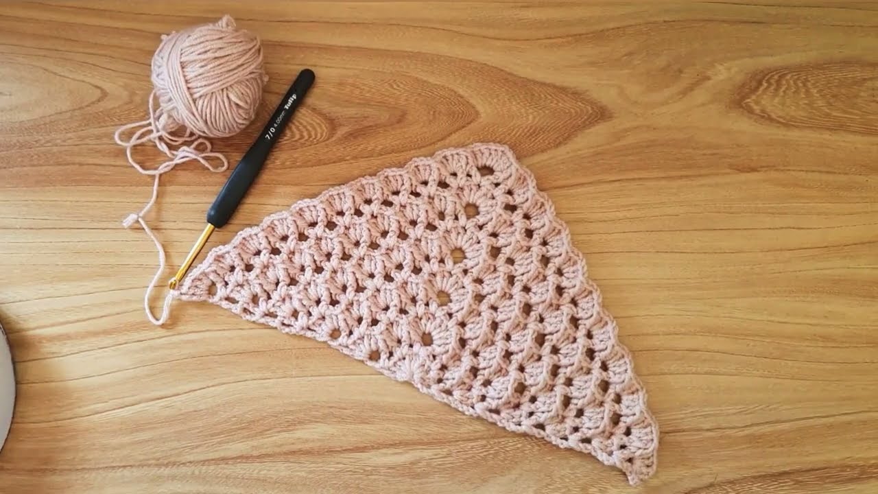 Super Easy 3D Crochet Triangle Shawl Pattern - YouTube