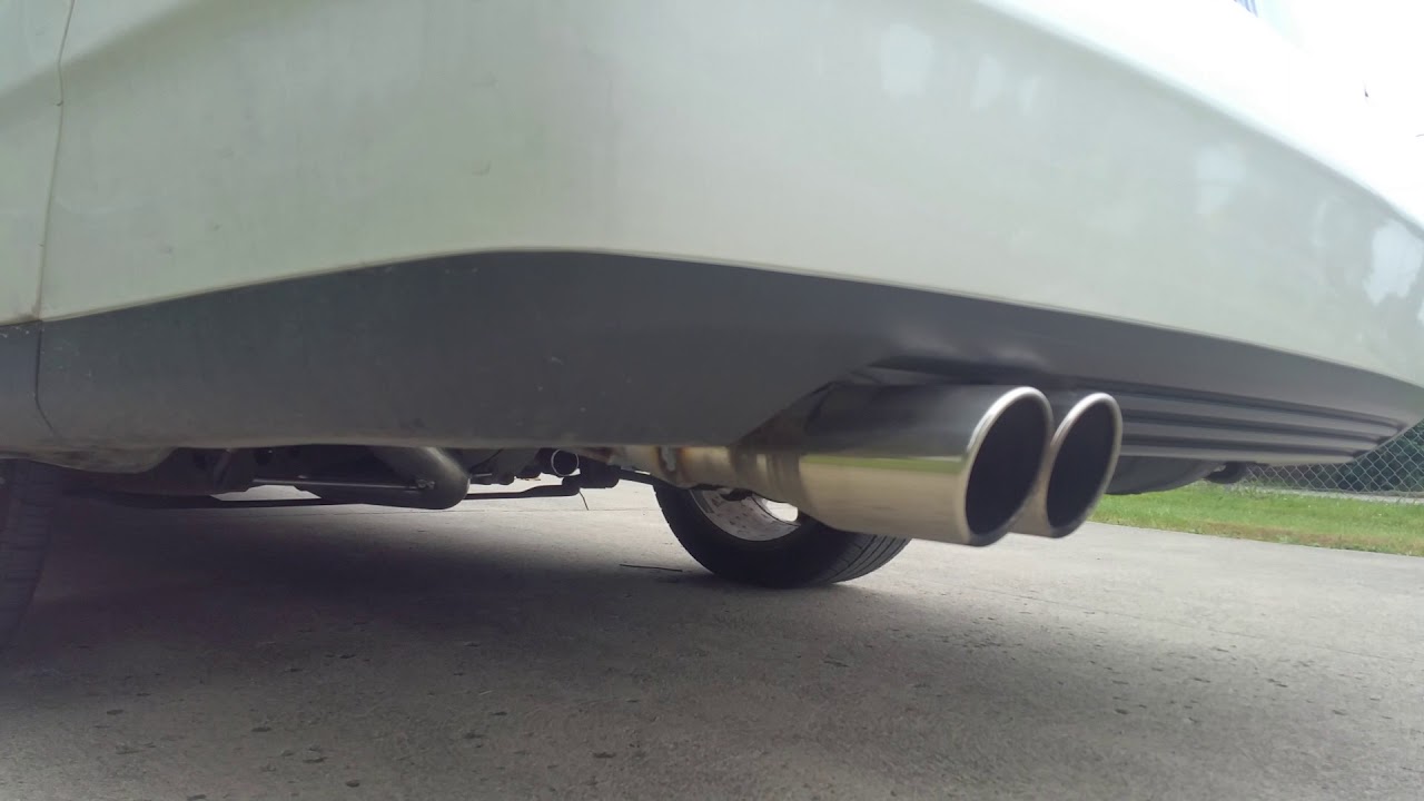 03 infiniti m45/y34 exhaust note - YouTube