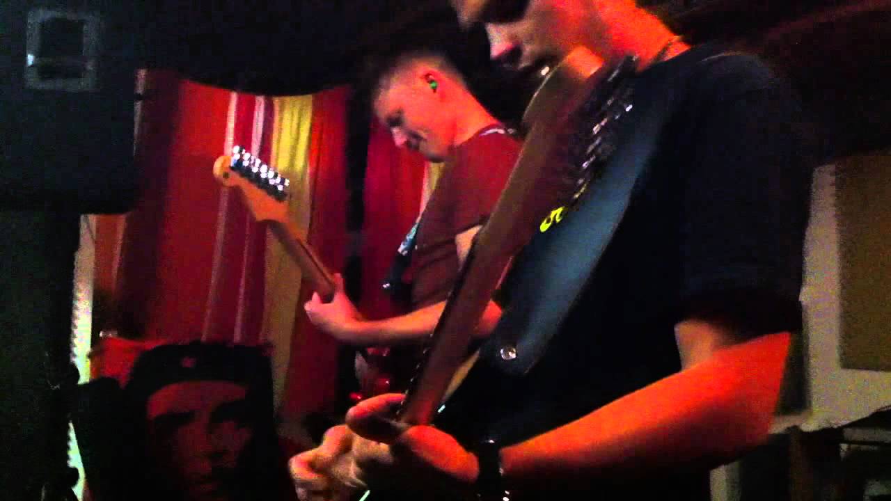 Pynes song by silent leaf - YouTube