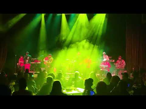 Raydio ftg Arnell Carmichael singing "Ghost Busters" at Bethesda Blues ...