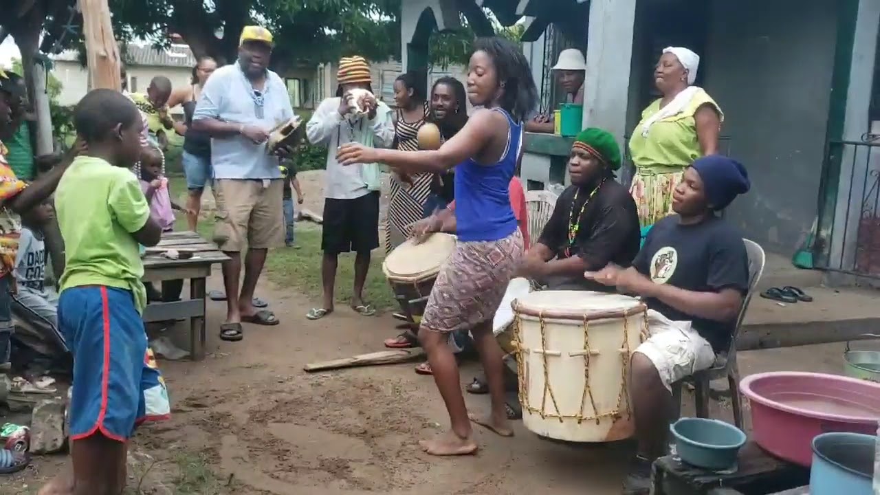 Ritmo punta Garifuna desde Río Tinto. Honduras Arte y Cultura - YouTube