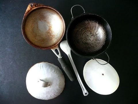 How to season a hopper pan (ආප්ප තාච්චියක් පදම් කරගනිමු ) - YouTube