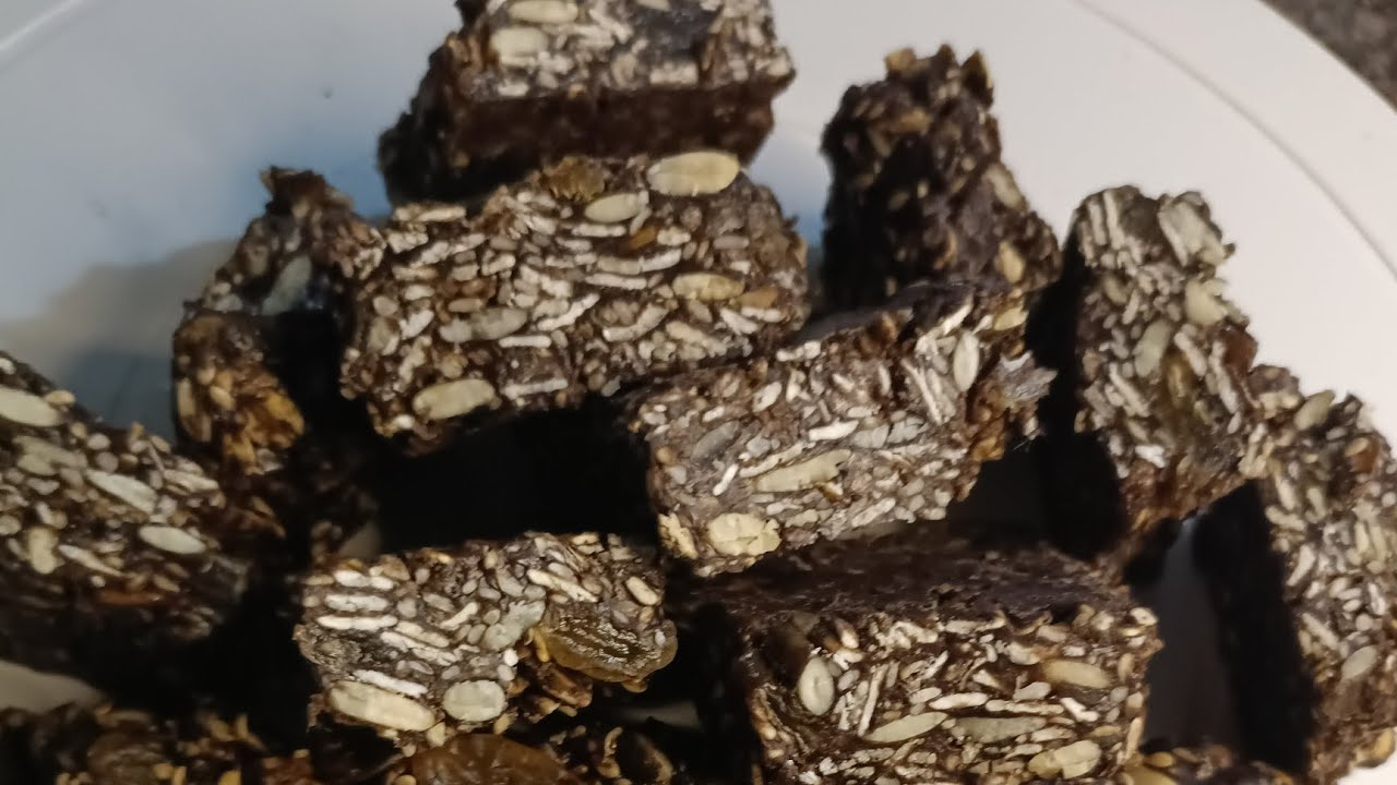 healthy yummy chocolate multi grain bar #foodoftheday #instafood - YouTube