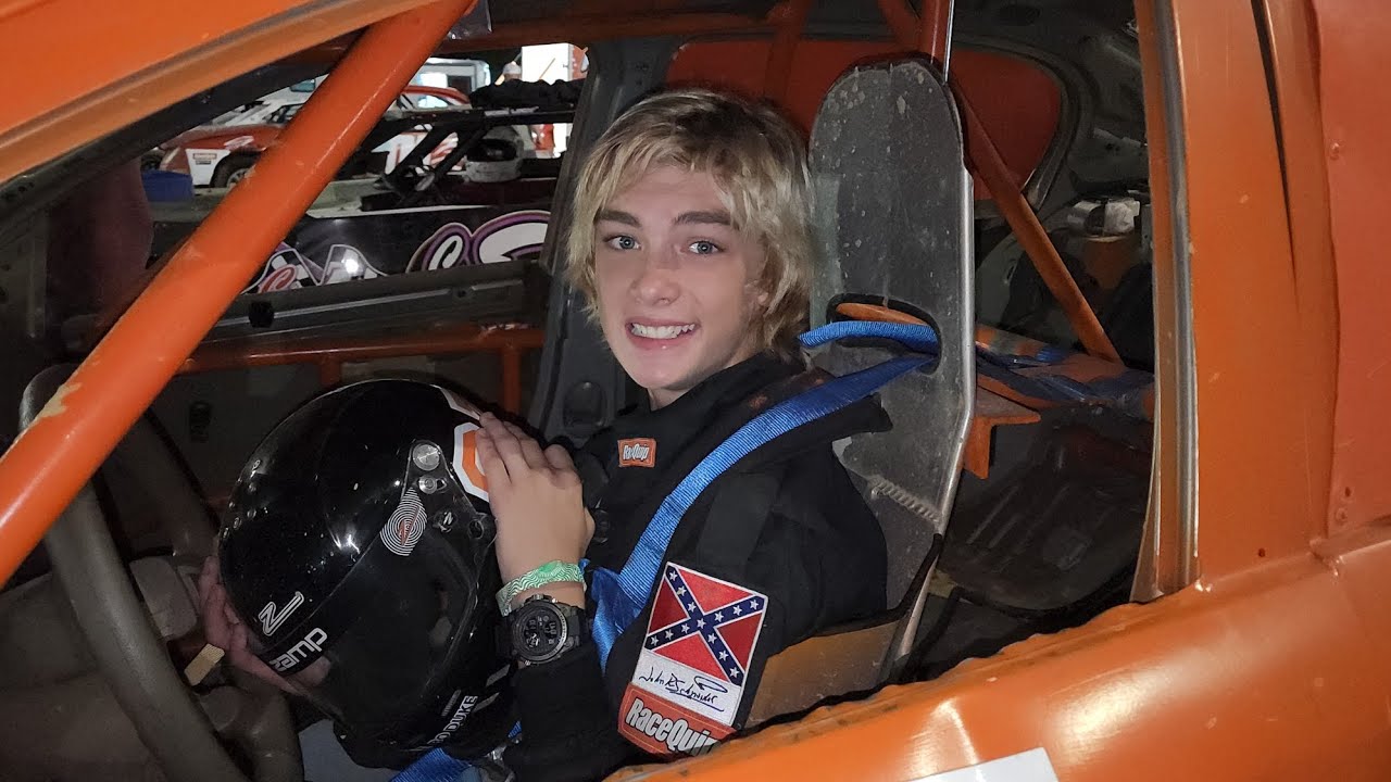 Paul Michael Little Bo Duke dirt track races at Baton Rouge Raceway ...