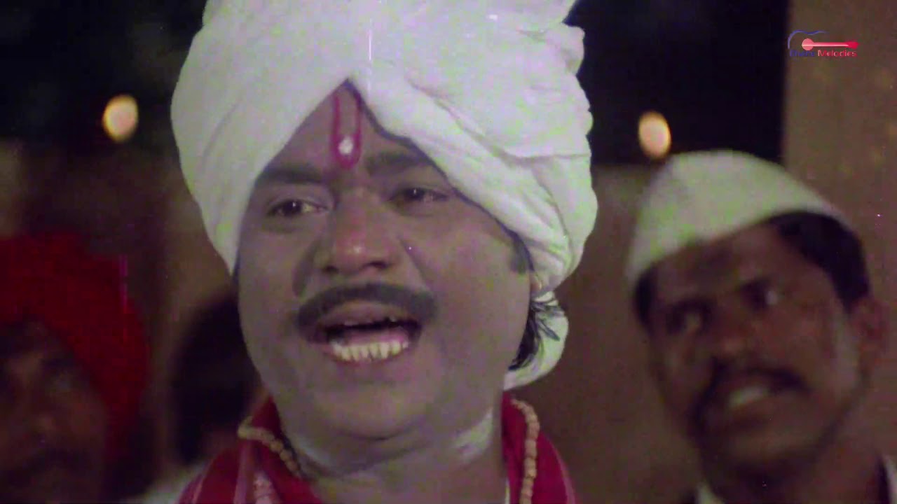 GOD TUJHE ROOP | Usha Chavan | Superhit Marathi Movie Song Jidd | जिद्द ...