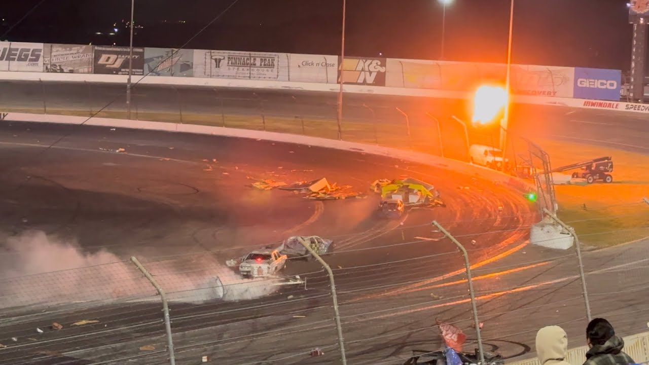TRAILER RACE Final RACE Irwindale Speedway Farewell Extravaganza ...