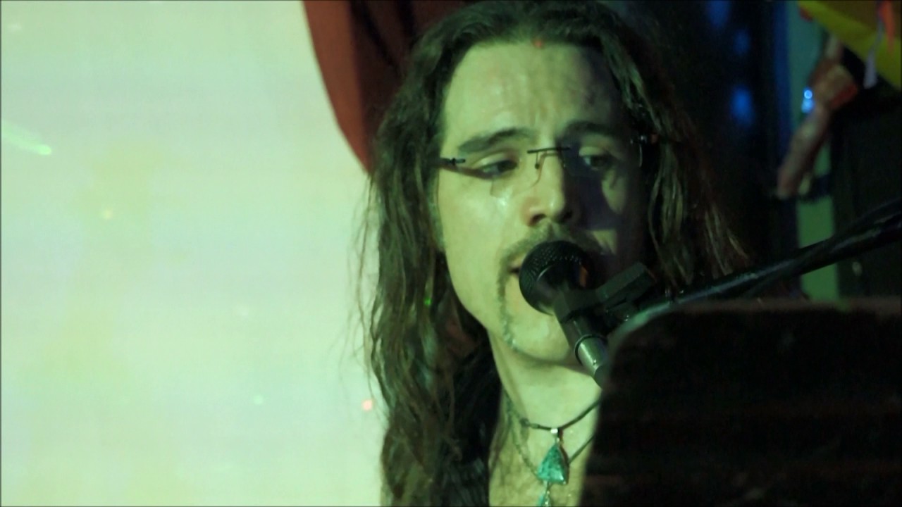 Mike Carlucci performance part 2 - YouTube