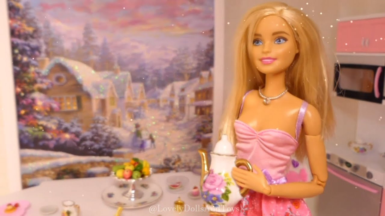 🎀 Barbie and Ken Morning Routine 🎀 Playing Piano 🎀 Barbie Making ...