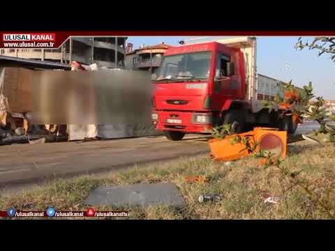 TIR'ın devrilme anı kamerada