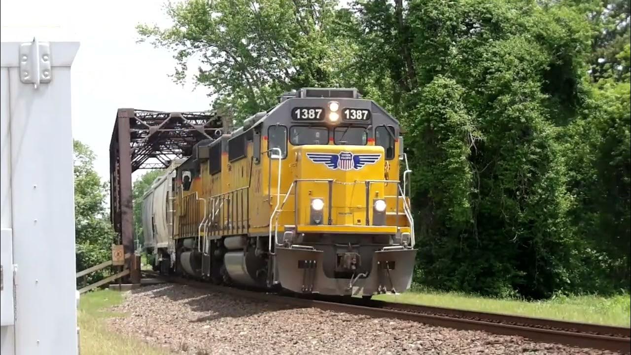 5-8-2024 UP 1387 Leads the Local With my Buddy waving at me From UP 2096. - YouTube