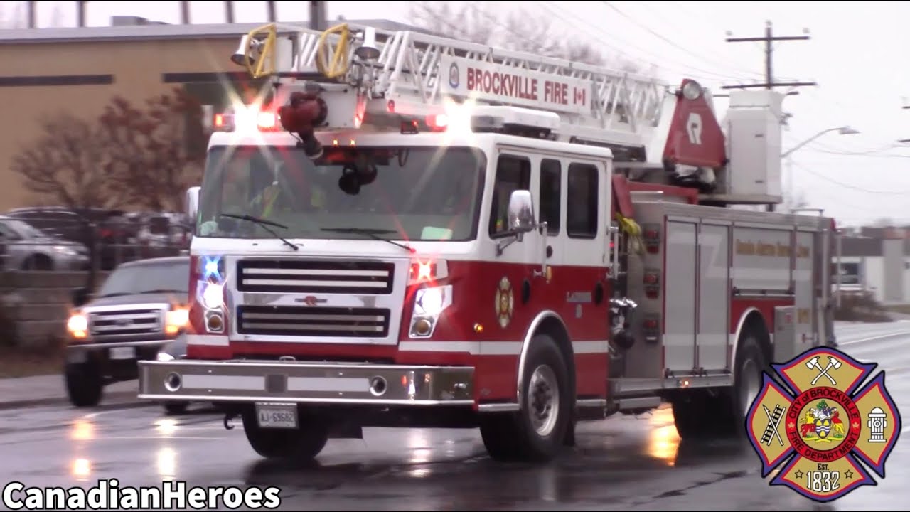 BFD - *HORNS* Brockville Fire Ladder 3 Responding Heavy To A 2 Car MVA ...