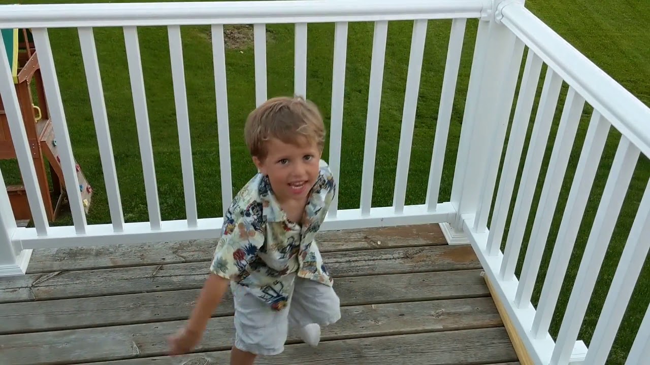 Tiny Arius Dancing May 2018 - YouTube