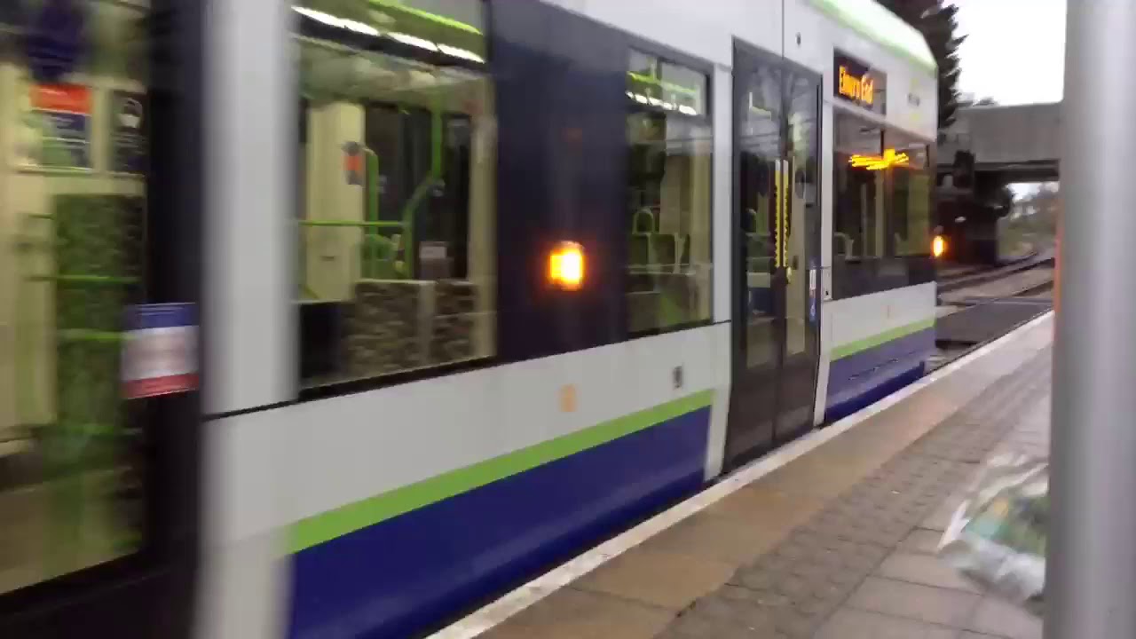 London tramlink CR4000 departs blackhorse lane for Elmer’s end - YouTube
