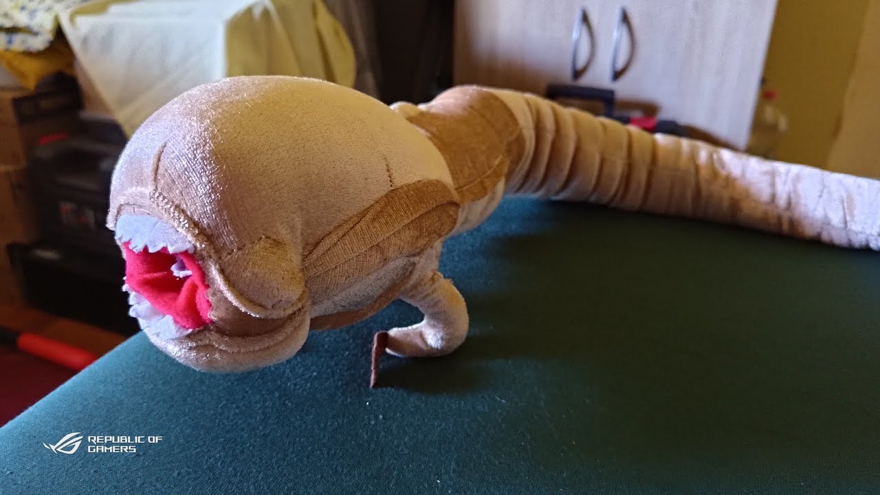 Alien Chestburster Plush Doll Stuffed unboxing - YouTube