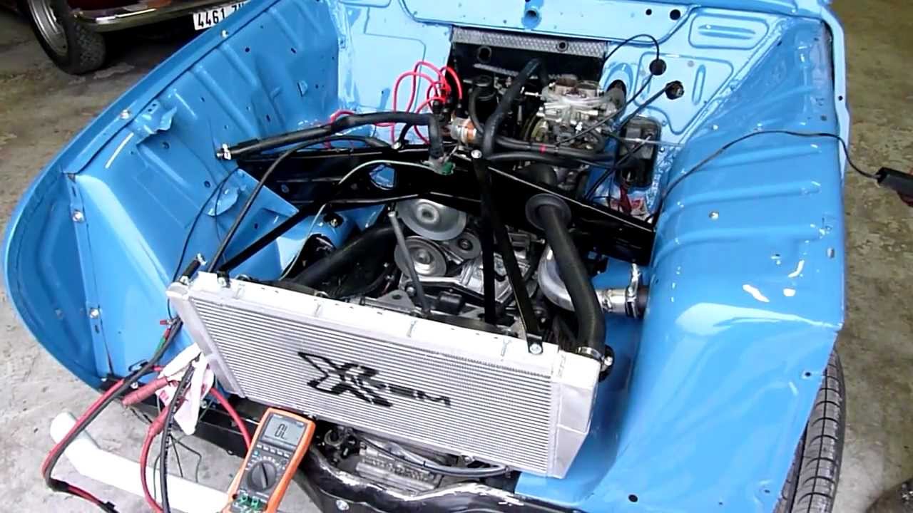 Démarrage R4 Sinpar 1400cc Rétro-Méca - YouTube