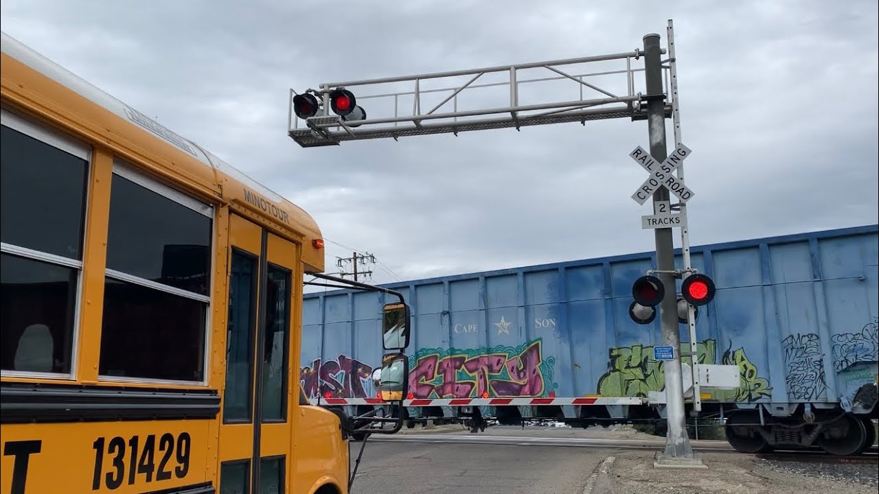 UP 2672 Manifest Freight Train South - E. Alpine Avenue Railroad ...