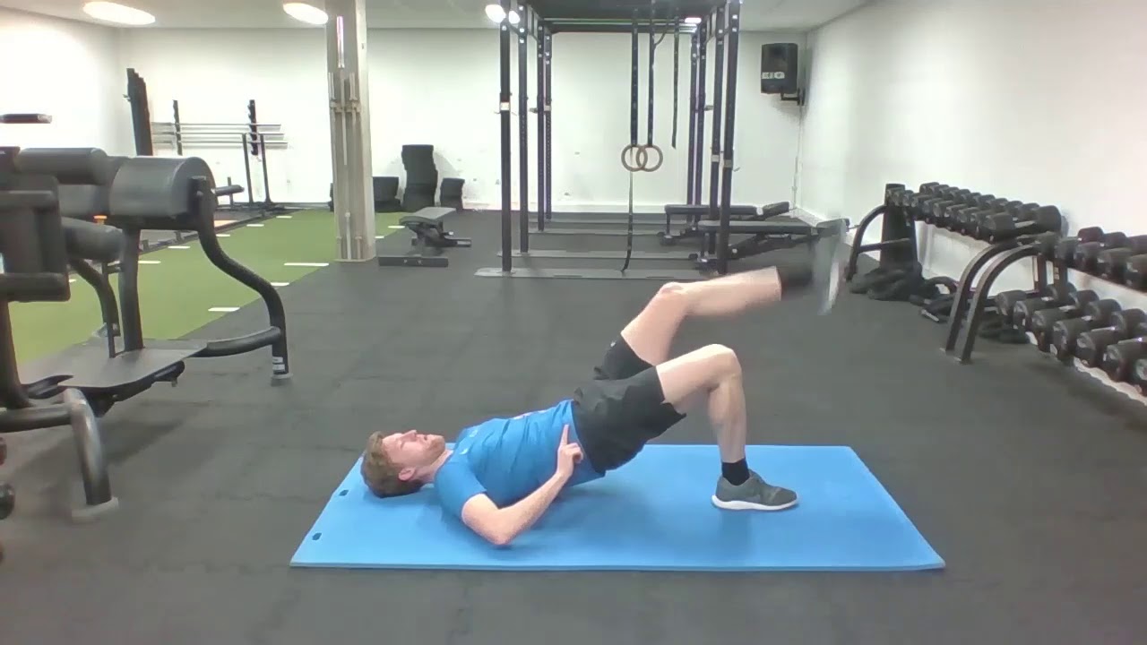 Warming up (alternating leg glute bridge) - YouTube