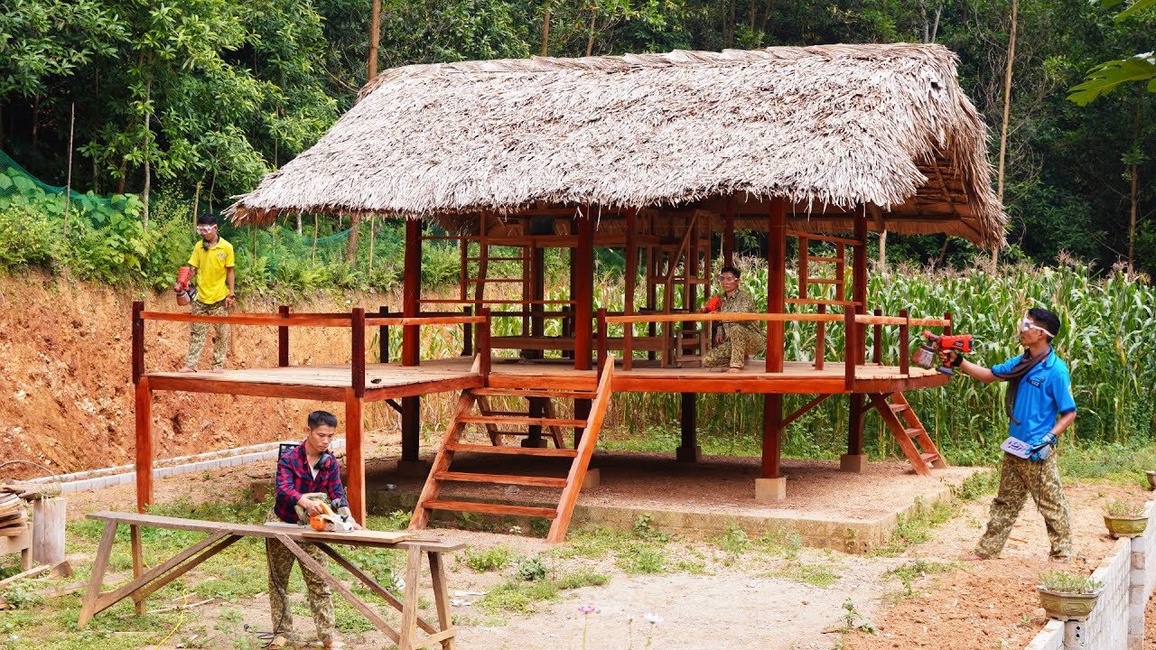 Making a 2-story wooden house: Making windows - Spraying paint, Family ...