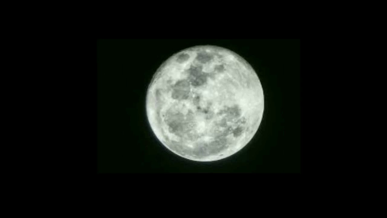 Distância entre a terra e a lua - YouTube