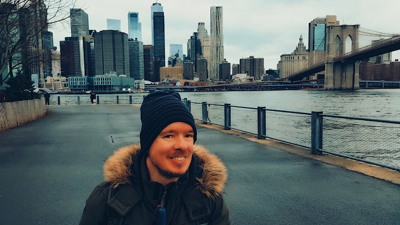 Outsider Künstler Daniel Moser besucht New York 2023 - YouTube