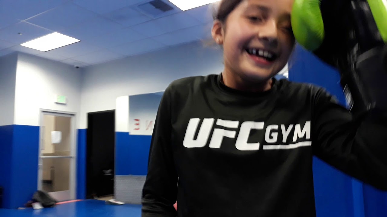 UFC gym sparing MMA kids class - YouTube