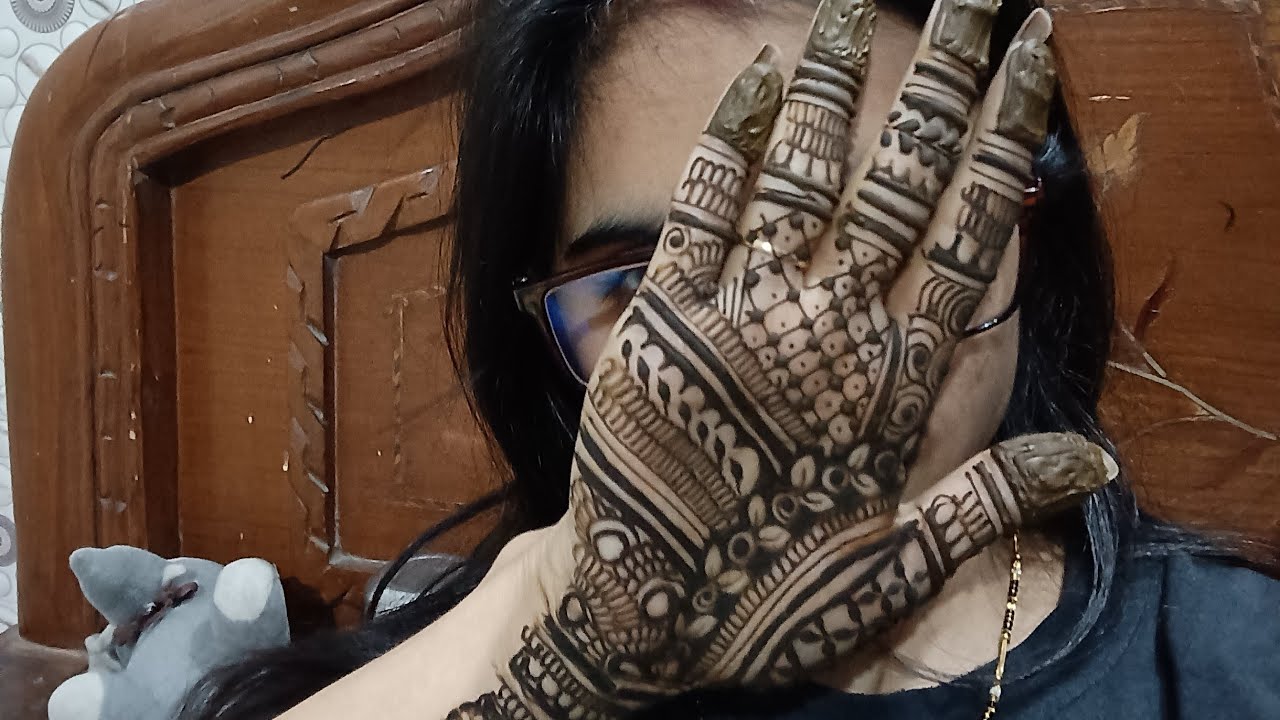 Bahut aasani se free mein Mehandi lagana sikhen mehandi design - YouTube