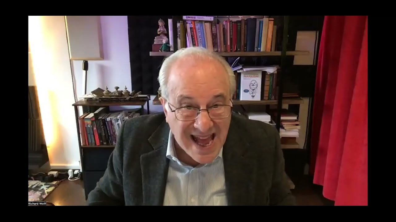Marxist Economist Richard Wolff on Cuba and Castro - YouTube