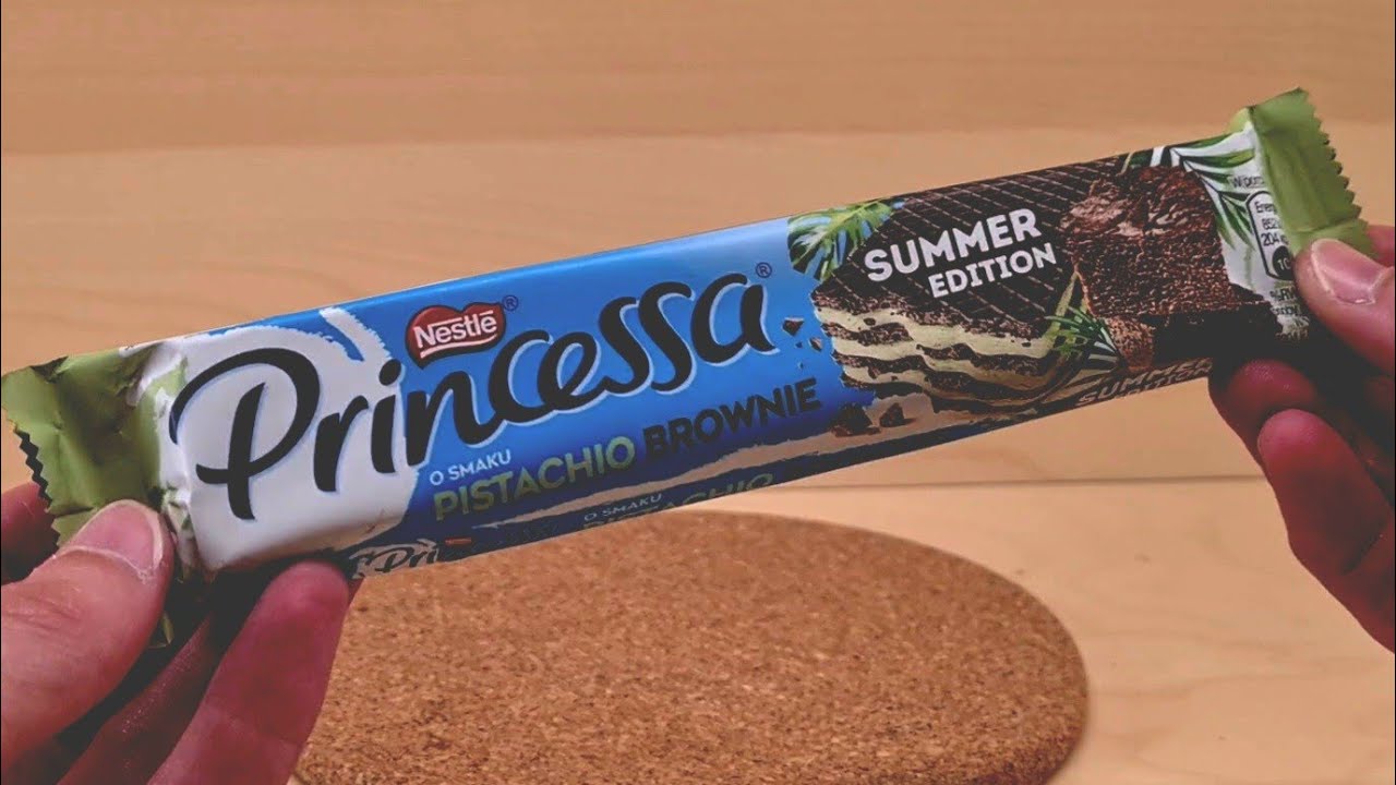 Nestle Princessa Pistachio Brownie Summer Edition - Random Reviews ...
