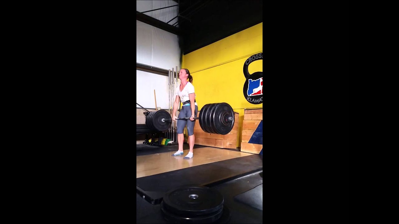 Kelly Reece deadlifts 400lbs at 138lb bodyweight - YouTube