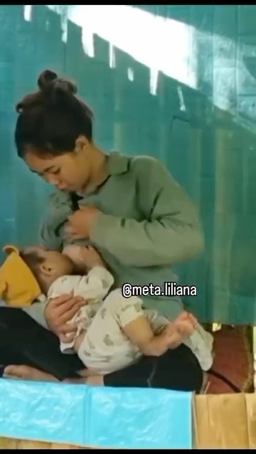 How to breastfeed new born baby | Breastfeeding Tutorial ...