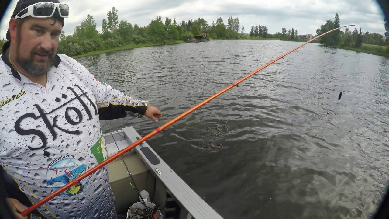 Big Rock bass Fishing @ Mattagami River, Timmins, ON, Canada - YouTube