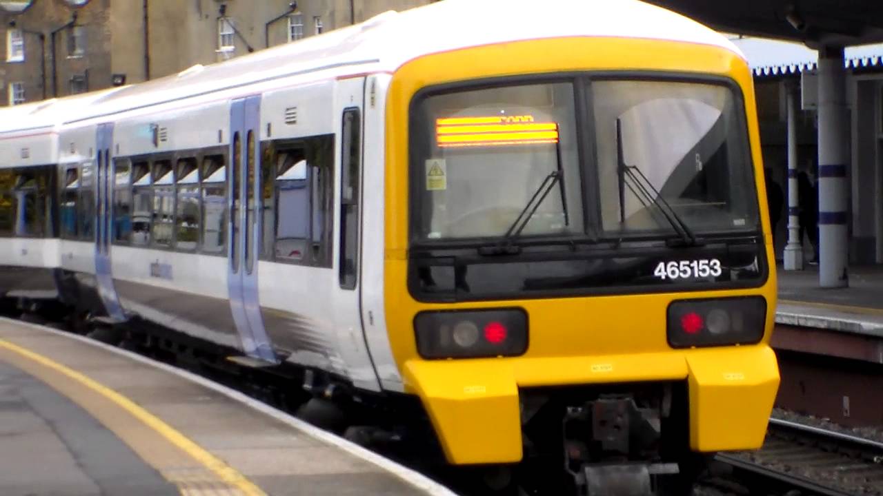 Class 465/1 465153 at Greenwich - YouTube