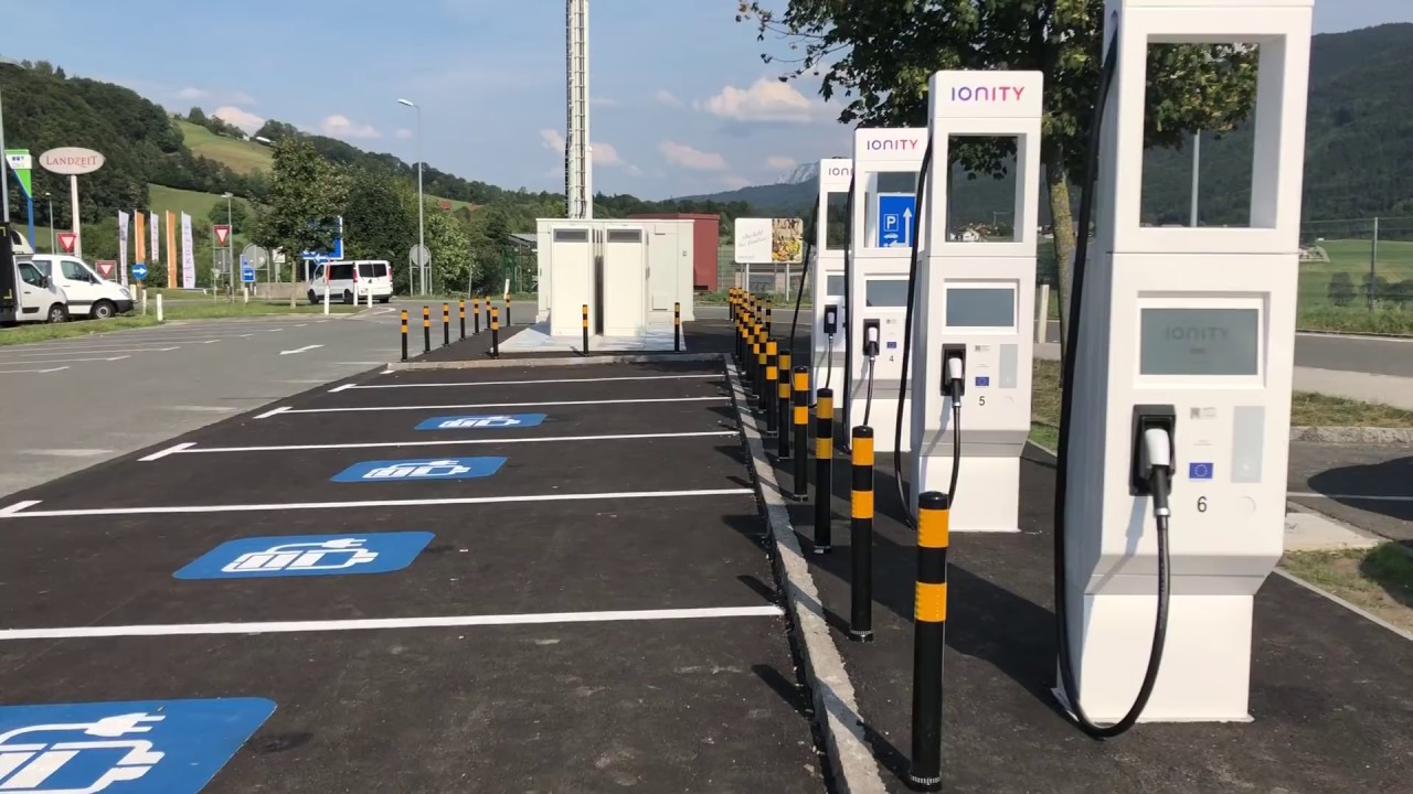 IONITY CCS HPC Ladestationen - Raststation Mondsee - YouTube