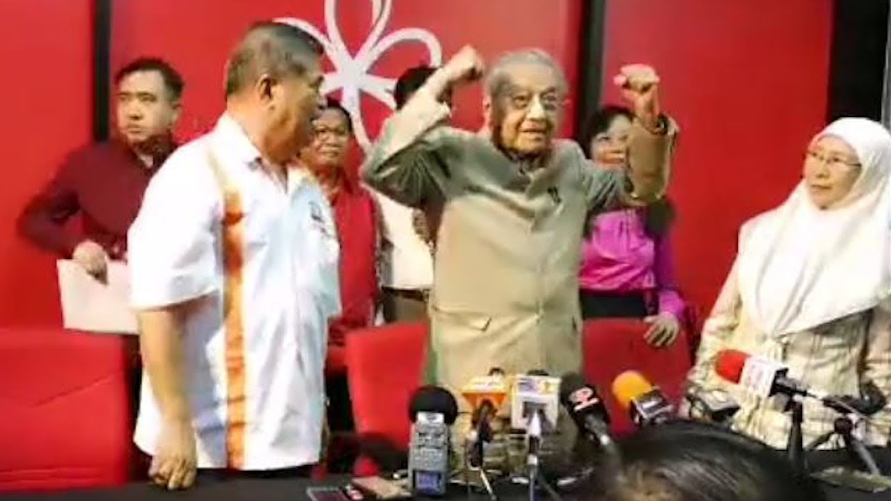 Tun M wants to go to Pekan - YouTube