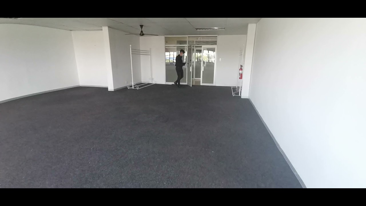 Prime front facing office space with great exposure on Northrand Road ...