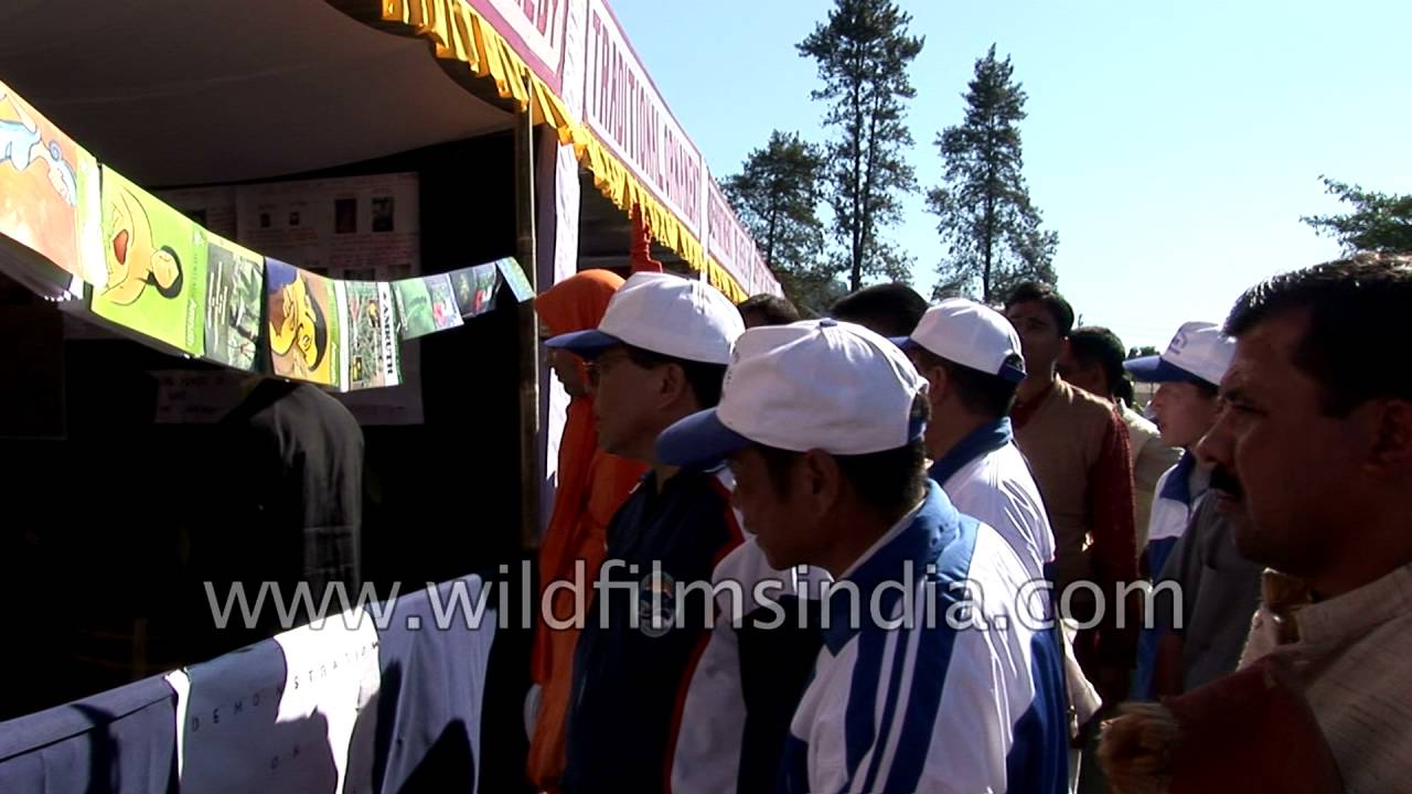 Gegong Apang visits Siang River Festival in Arunachal - YouTube
