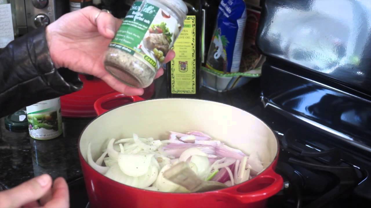 Medicinal Onion Soup to Fight Mold, Fungus & Yeast in the Body! - YouTube