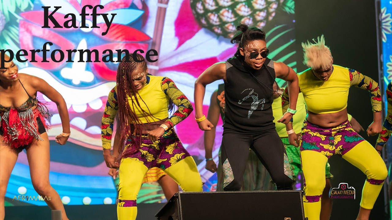 KAFFY NIGERIAN FAMOUS DANCER PERFORMS HER BEST HITS - YouTube