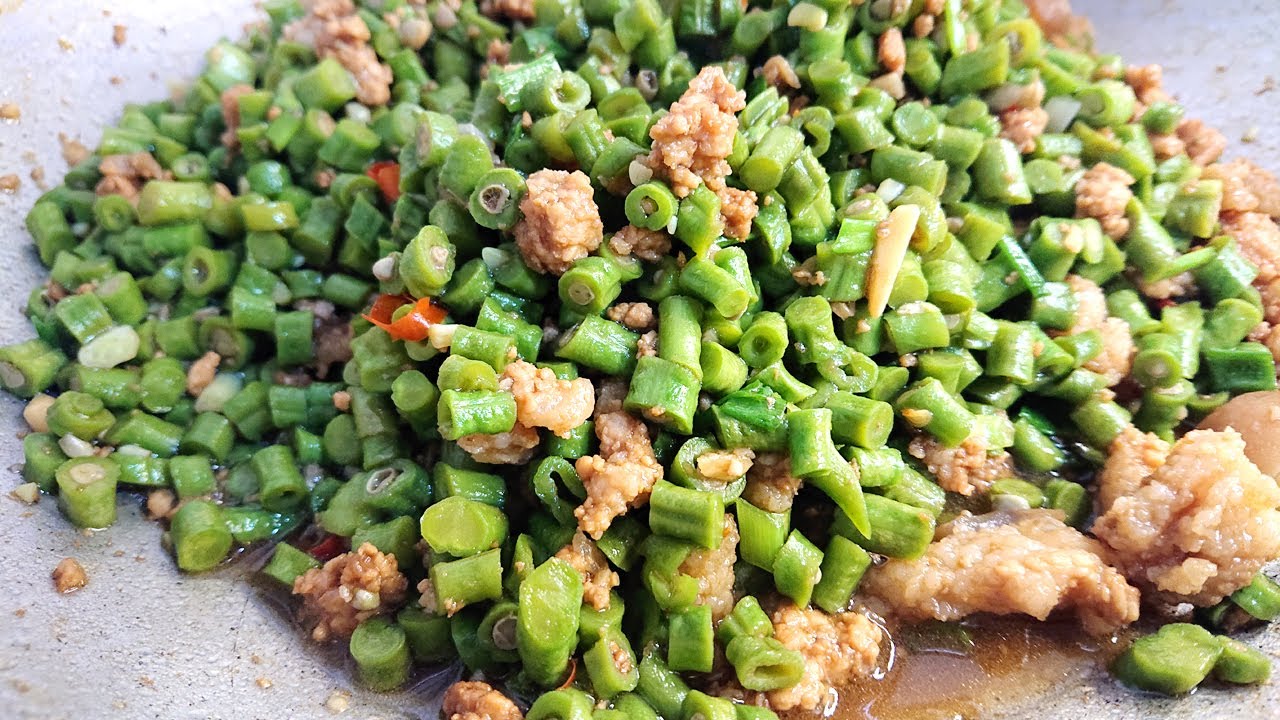 How to cook Long beans And Pork , របៀបឆាសណ្តែកគួនិងសាច់ជ្រូកចិញ្រ្ចាំ ...