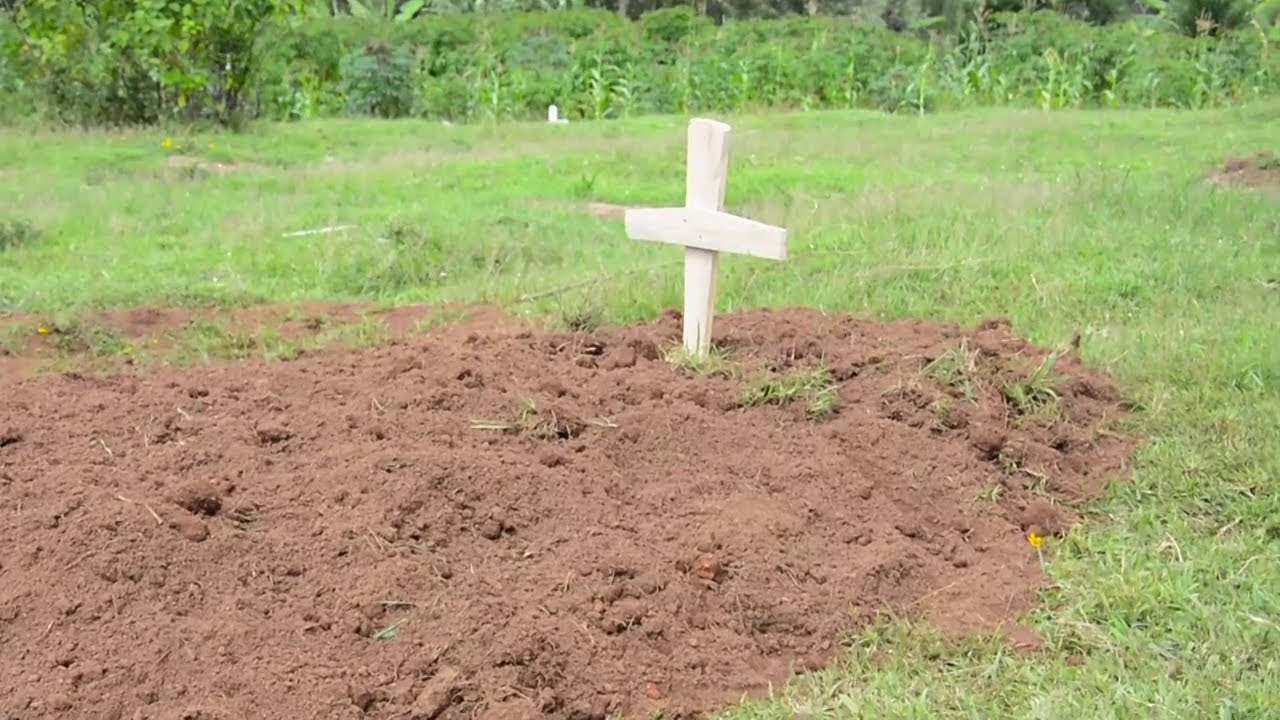 Ruhango #bamushyinguye batungurwa no kumubona azenguruka mu muhanda ...