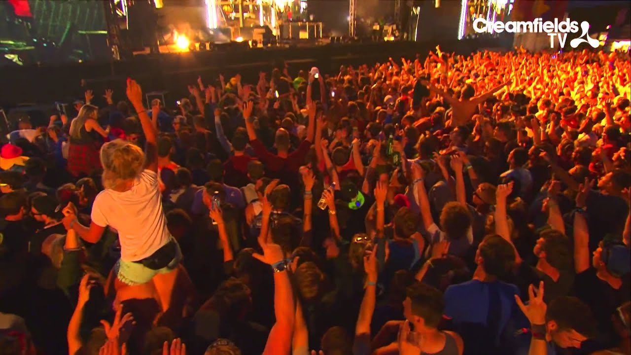 Fatboy Slim Creamfields 2014 eat sleep rave repeat vs LRAD - YouTube