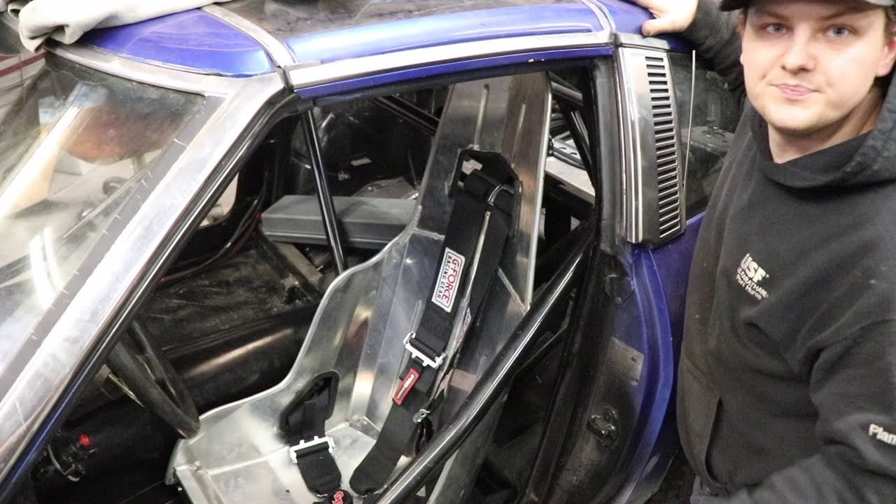 Installing GForce 5 point Racing Harnesses - YouTube