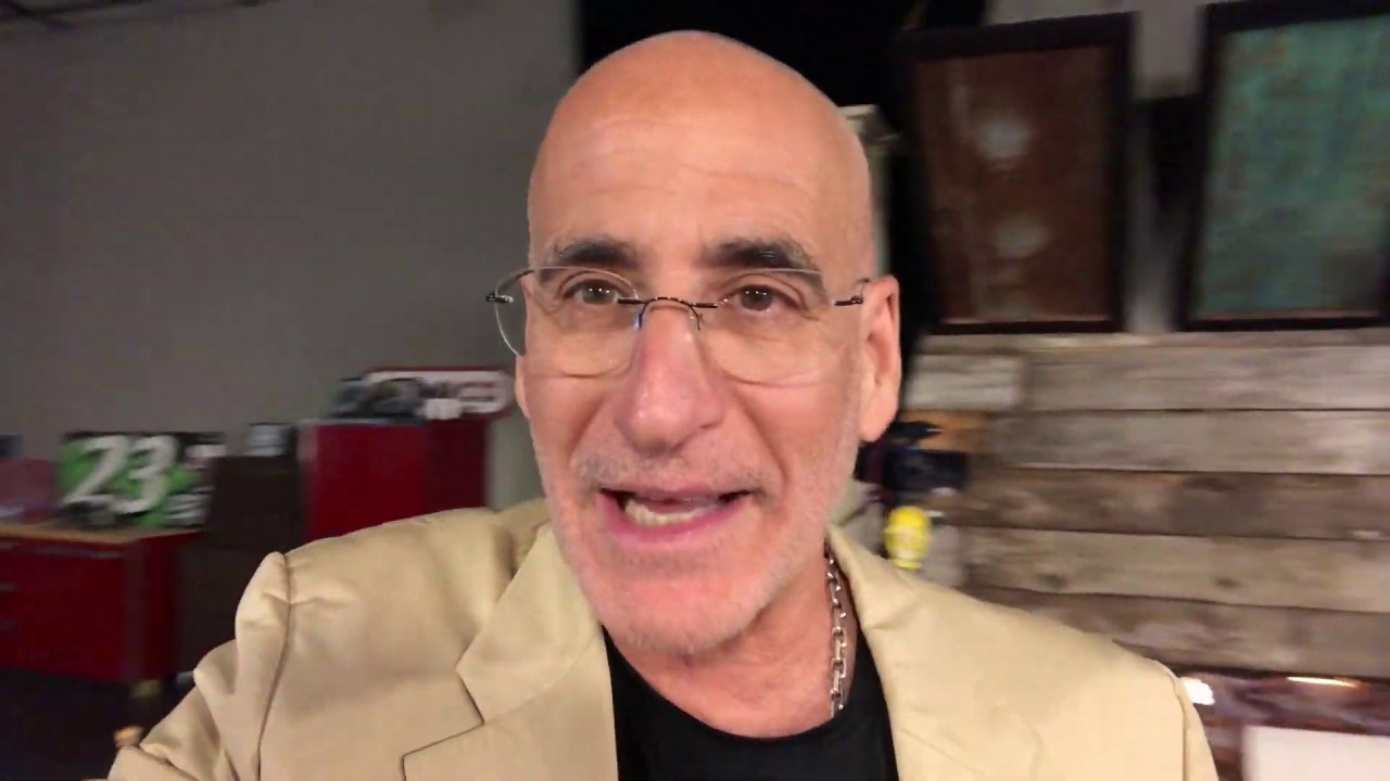 Dr. Jeffrey Seif and the crew coming to you from the studio! - YouTube