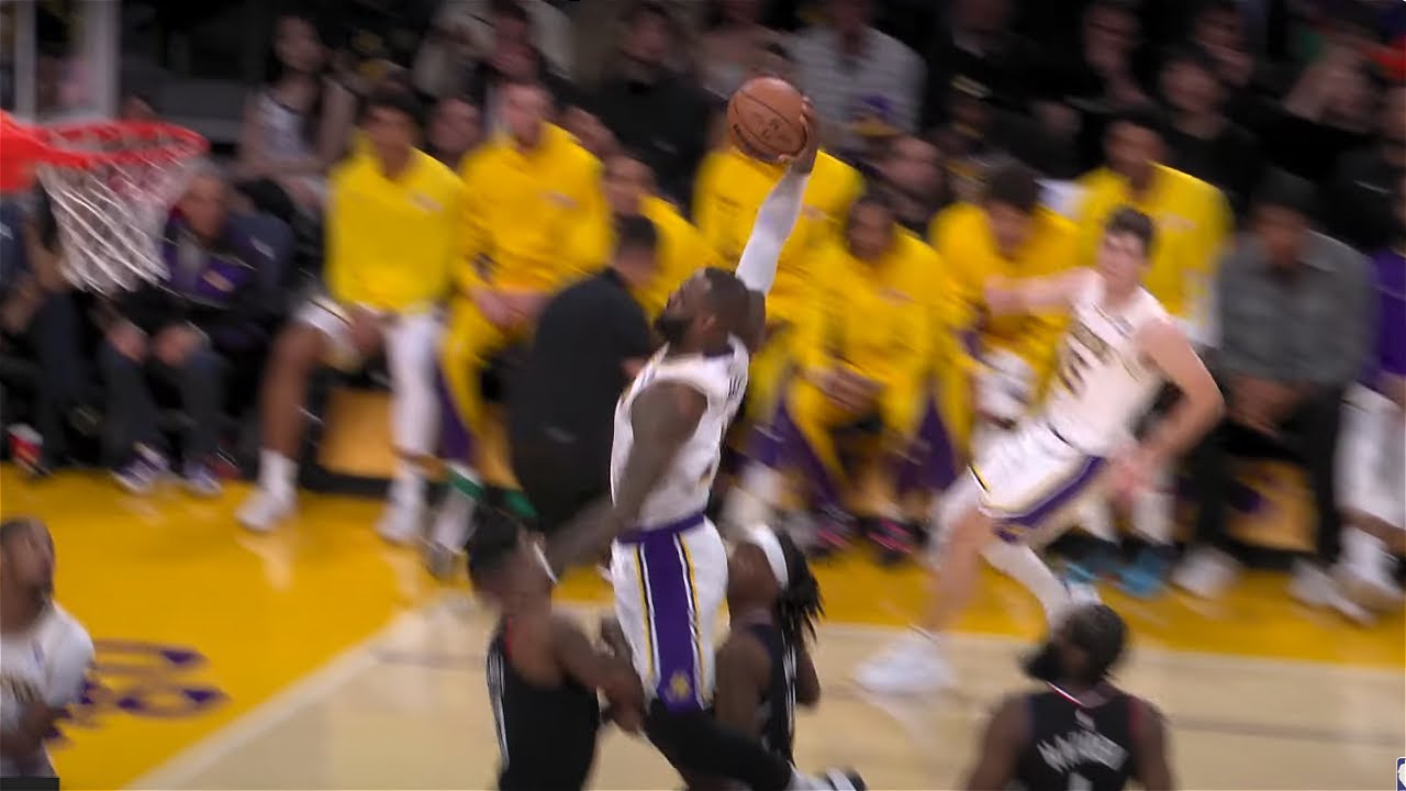 LeBron James MUST-SEE Poster SLAM! 👑😲 - YouTube